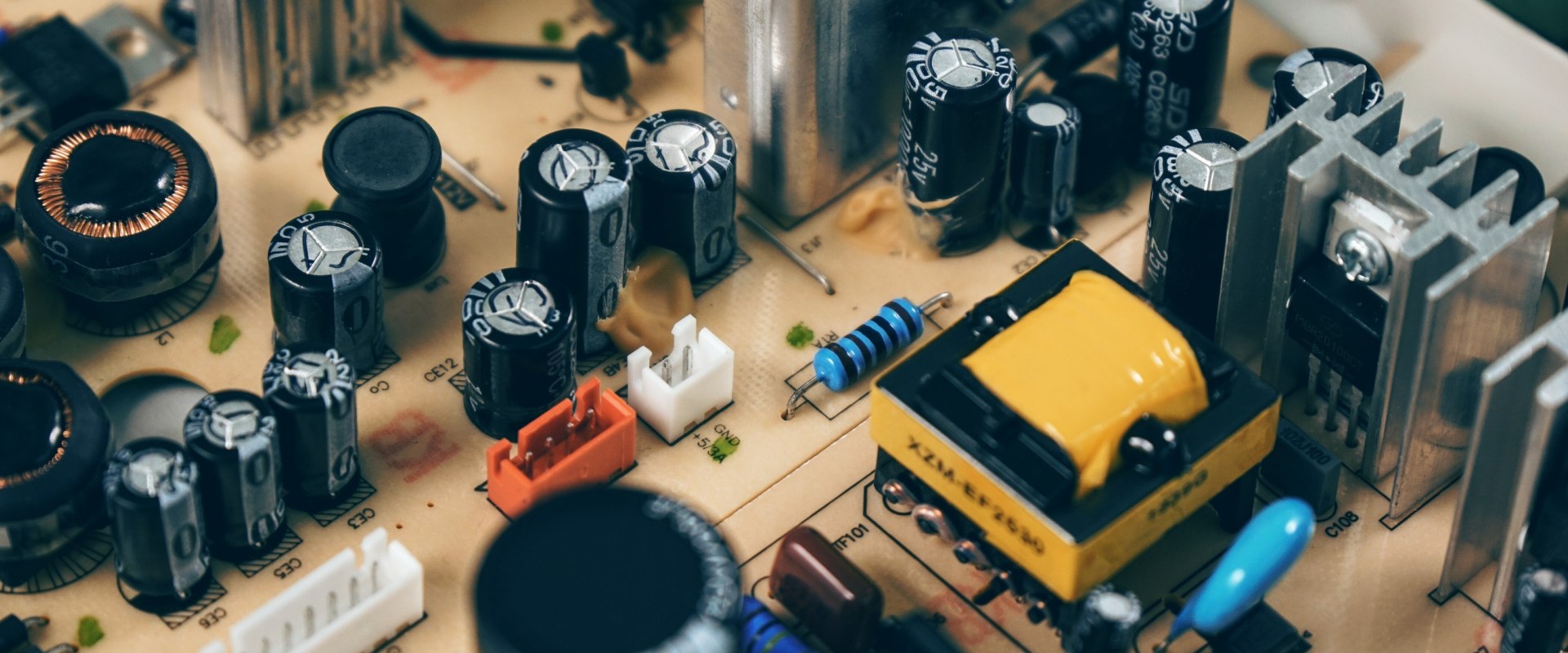 Maximizing Energy Efficiency: The Vital Link Between Power Factor ...